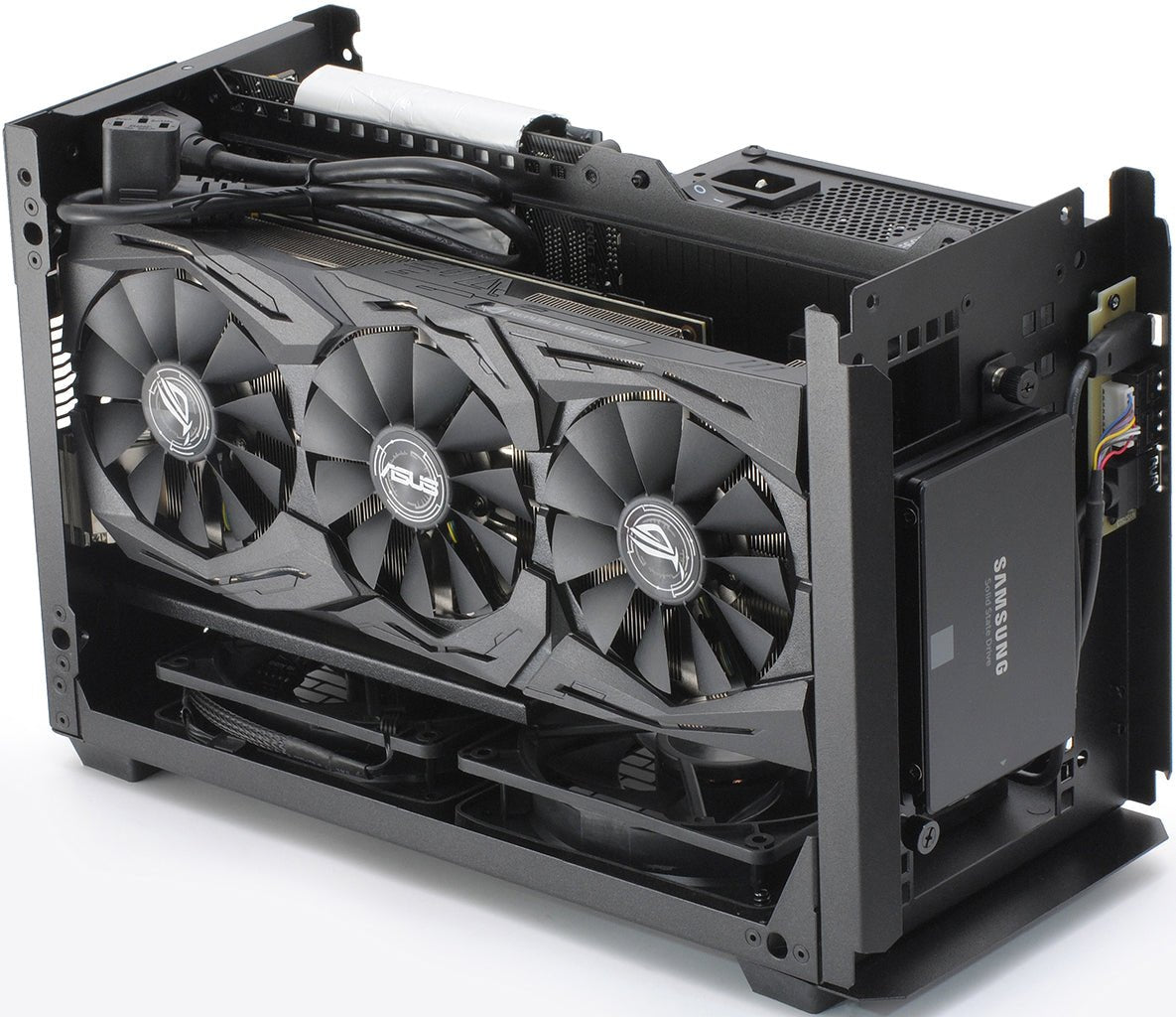 Sliger Sm560... – Performance-PCs.com